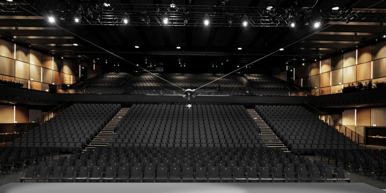 The Hall - SWISS CONGRESS